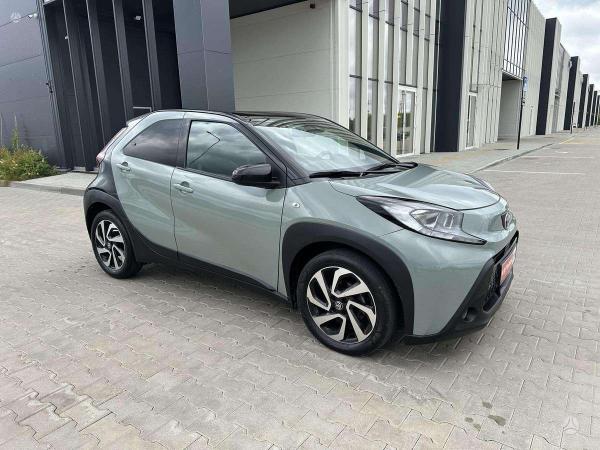 Зеленый Тойота Aygo X 2024 в Вильнюс, объемом двигателя 1.00 л и пробегом 49 тыс. км за 12950 €, фото 5 на AUTOMOTO.COM.LV