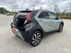 Зеленый Тойота Aygo X 2024 в Вильнюс, объемом двигателя 1.00 л и пробегом 49 тыс. км за 12950 €, фото 16 на AUTOMOTO.COM.LV