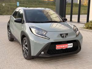 Зеленый Тойота Aygo X 2024 в Вильнюс, объемом двигателя 1.00 л и пробегом 49 тыс. км за 12950 €, фото 4 на AUTOMOTO.COM.LV