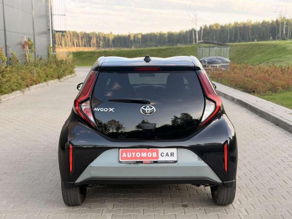 Зеленый Тойота Aygo X 2024 в Вильнюс, объемом двигателя 1.00 л и пробегом 49 тыс. км за 12950 €, фото 8 на AUTOMOTO.COM.LV