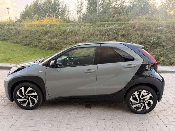 Зеленый Тойота Aygo X 2024 в Вильнюс, объемом двигателя 1.00 л и пробегом 49 тыс. км за 12950 €, фото 11 на AUTOMOTO.COM.LV