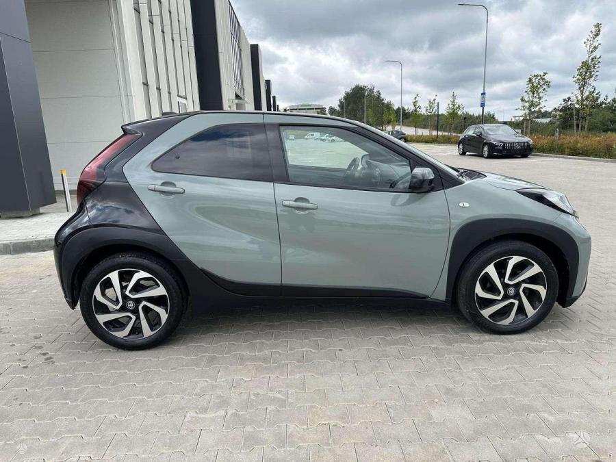 Зеленый Тойота Aygo X 2024 в Вильнюс, объемом двигателя 1.00 л и пробегом 49 тыс. км за 12950 €, фото 18 на AUTOMOTO.COM.LV