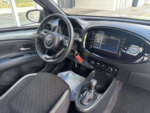 Pelēks Toyota Aygo X 2022 Viļņa, ar dzinēja tilpumu 1.00 L un nobraukumu 112 tūkst. km par 12950 €, foto 22 vietnē AUTOMOTO.COM.LV