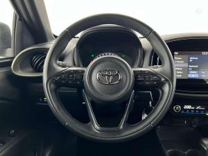 Серый Тойота Aygo X 2022 в Вильнюс, объемом двигателя 1.00 л и пробегом 23 тыс. км за 14900 €, фото 13 на AUTOMOTO.COM.LV