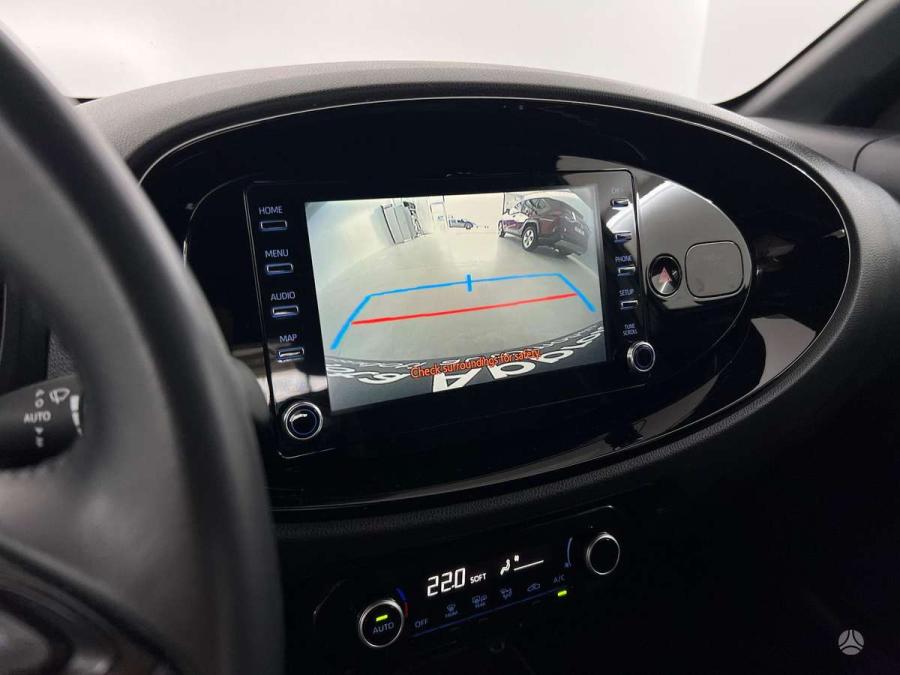 Серый Тойота Aygo X 2022 в Вильнюс, объемом двигателя 1.00 л и пробегом 23 тыс. км за 14900 €, фото 23 на AUTOMOTO.COM.LV
