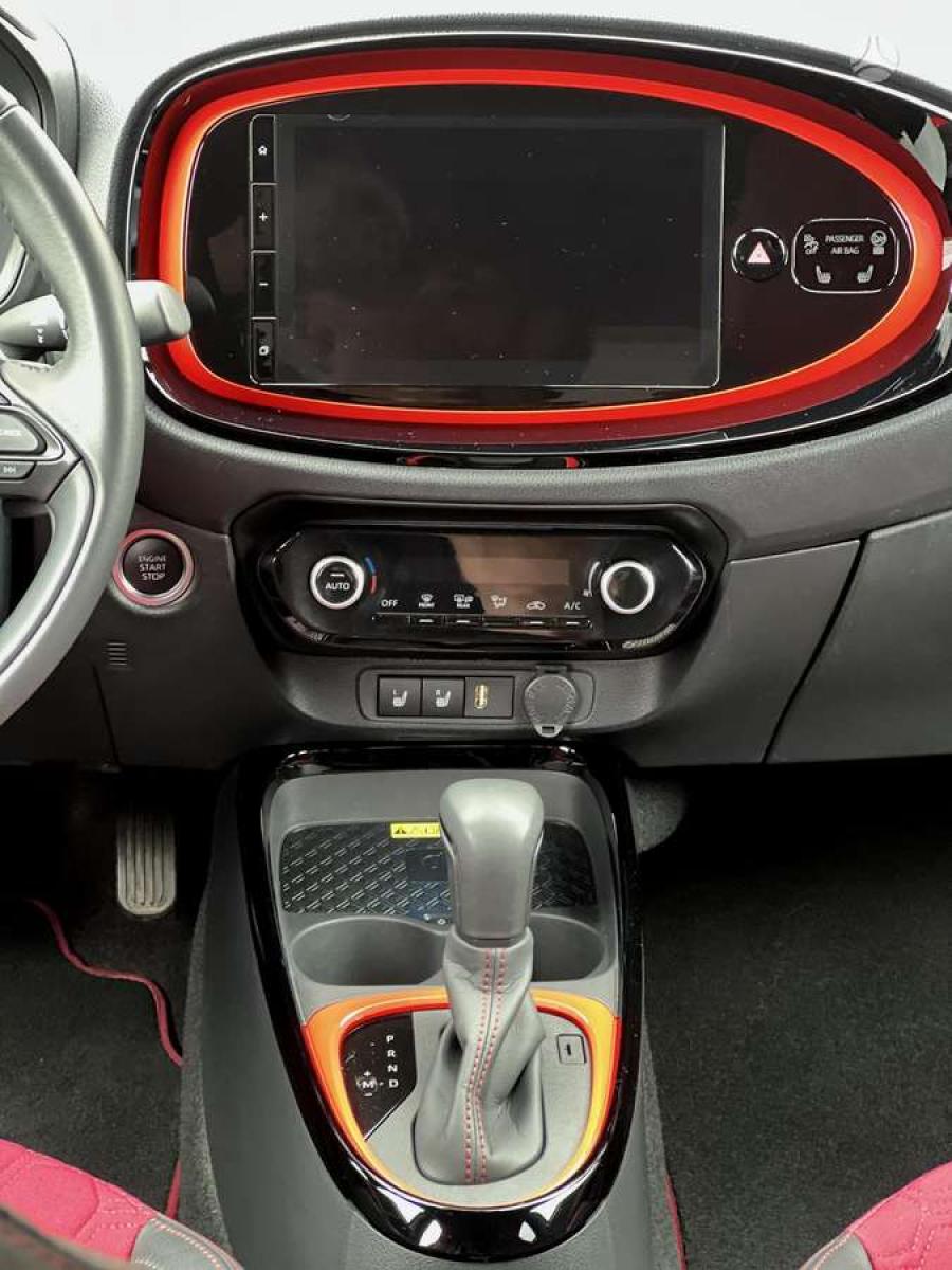 Серый Тойота Aygo X 2023 в Паневежис, объемом двигателя 0.00 л и пробегом 12 тыс. км за 16350 €, фото 31 на AUTOMOTO.COM.LV