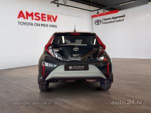 Toyota Aygo X 2025 in Tartu, with an engine capacity of 1.49 L and mileage of 13 thousand km for 22490 €, photo 5 on AUTOMOTO.COM.LV