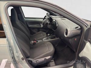 Toyota Aygo X 2025 in Tartu, with an engine capacity of 1.49 L and mileage of 13 thousand km for 22490 €, photo 7 on AUTOMOTO.COM.LV