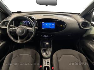 Toyota Aygo X 2025 in Tartu, with an engine capacity of 1.49 L and mileage of 13 thousand km for 22490 €, photo 9 on AUTOMOTO.COM.LV