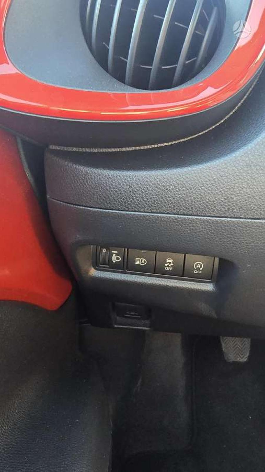 Красный Тойота Aygo X 2025 в Паневежис, объемом двигателя 1.00 л и пробегом 1 тыс. км за 12500 €, фото 12 на AUTOMOTO.COM.LV