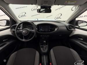 Белый Тойота Aygo X 2022 в Вильнюс, объемом двигателя 1.00 л и пробегом 23 тыс. км за 14300 €, фото 5 на AUTOMOTO.COM.LV