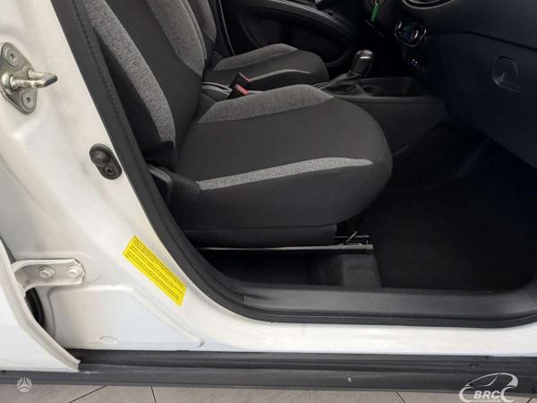 Toyota Aygo X 2022 Viļņa vietnē Balts Toyota Aygo X 2022 Viļņa, ar dzinēja tilpumu 1.00 L un nobraukumu 23 tūkst. km par 14300 €, foto 8 vietnē AUTOMOTO.COM.LV