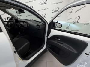 Белый Тойота Aygo X 2022 в Вильнюс, объемом двигателя 1.00 л и пробегом 23 тыс. км за 14300 €, фото 10 на AUTOMOTO.COM.LV