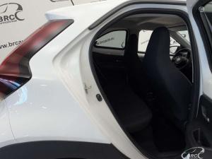 Белый Тойота Aygo X 2022 в Вильнюс, объемом двигателя 1.00 л и пробегом 23 тыс. км за 14300 €, фото 11 на AUTOMOTO.COM.LV