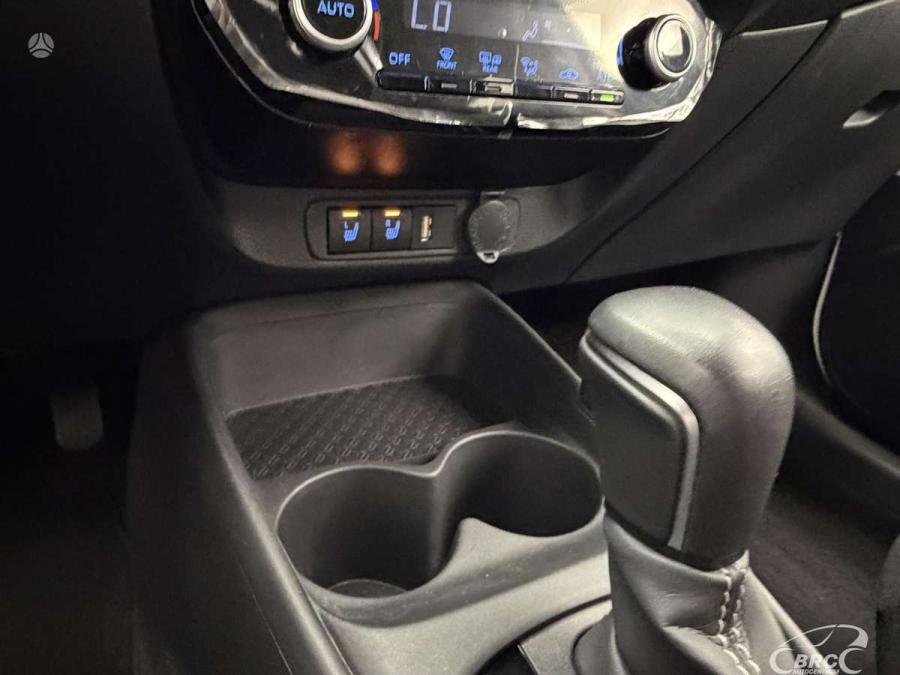 Белый Тойота Aygo X 2022 в Вильнюс, объемом двигателя 1.00 л и пробегом 23 тыс. км за 14300 €, фото 27 на AUTOMOTO.COM.LV