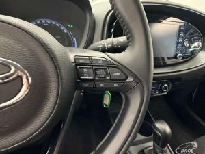 Белый Тойота Aygo X 2022 в Вильнюс, объемом двигателя 1.00 л и пробегом 23 тыс. км за 14300 €, фото 30 на AUTOMOTO.COM.LV