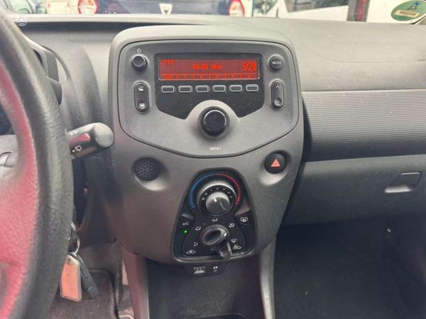 Белый Тойота Aygo X 2018 в Мариямполе, объемом двигателя 1.00 л и пробегом 169 тыс. км за 4800 €, фото 7 на AUTOMOTO.COM.LV