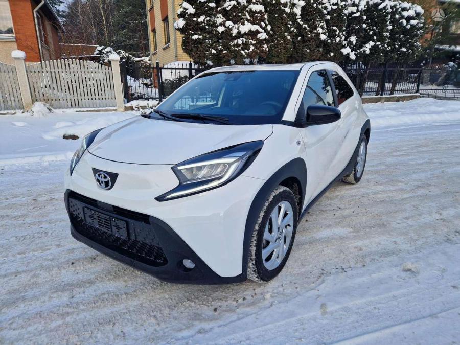 Белый Тойота Aygo X 2025 в Паневежис, объемом двигателя 1.00 л и пробегом 15 тыс. км за 14990 €, фото 12 на AUTOMOTO.COM.LV