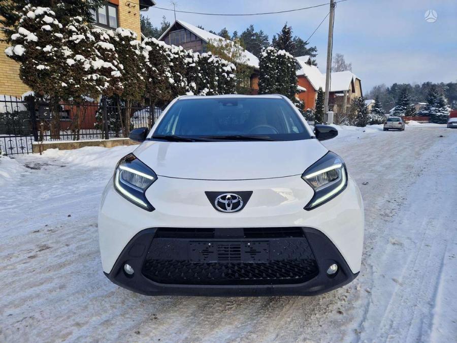 Белый Тойота Aygo X 2025 в Паневежис, объемом двигателя 1.00 л и пробегом 15 тыс. км за 14990 €, фото 15 на AUTOMOTO.COM.LV