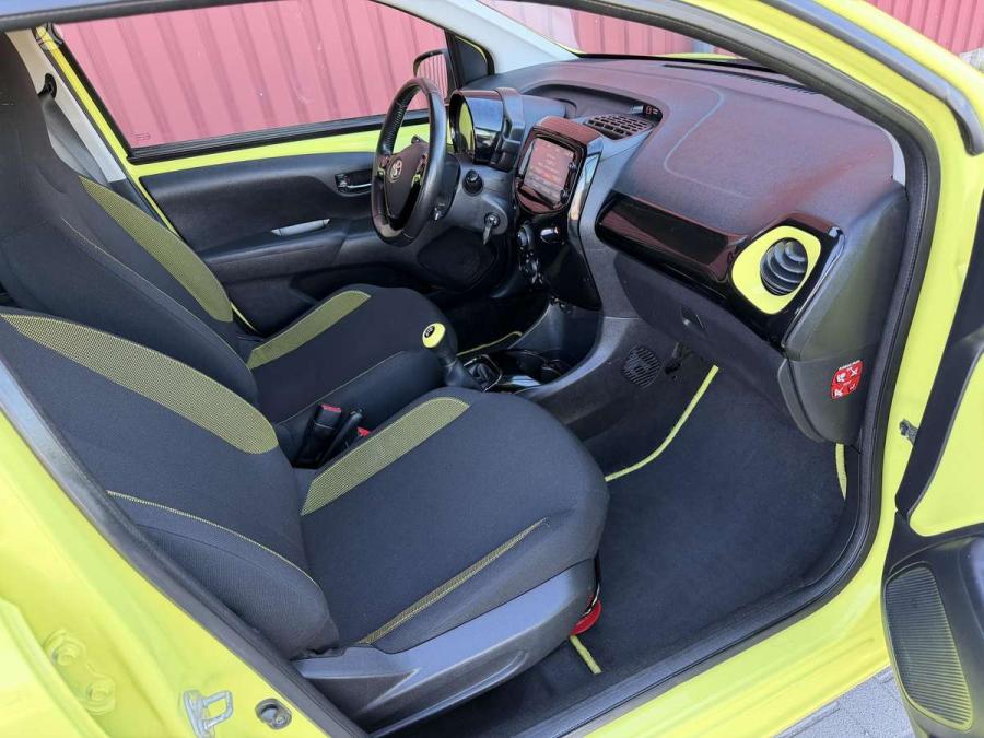 Dzeltens Toyota Aygo 2017 Šauļi, ar dzinēja tilpumu 1.00 L un nobraukumu 140 tūkst. km par 5400 €, foto 11 vietnē AUTOMOTO.COM.LV