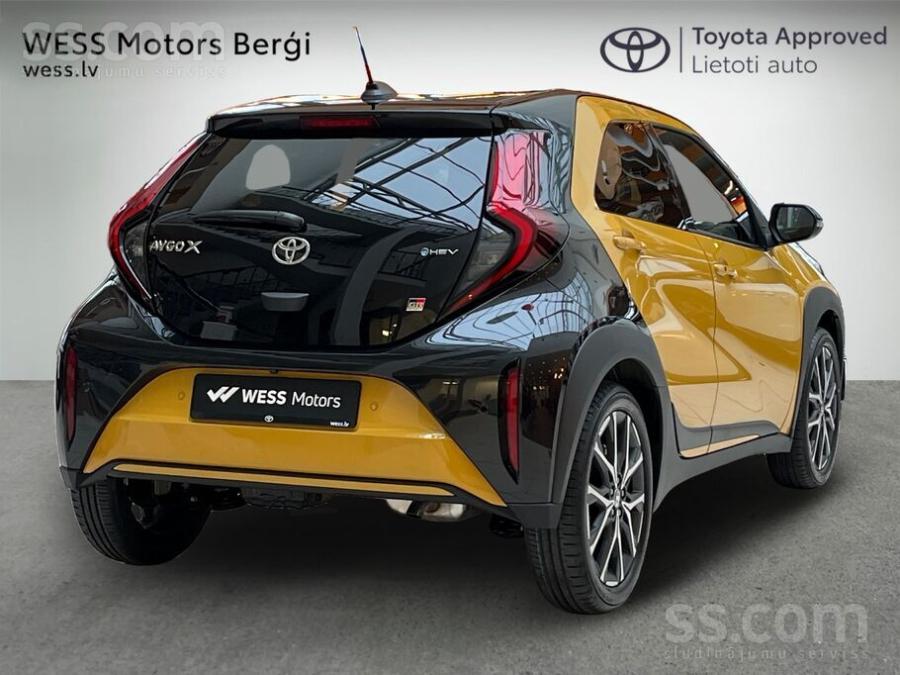 Dzeltens Toyota Aygo 2025 Rīga, ar dzinēja tilpumu 1.50 L un nobraukumu 2 tūkst. km par 24990 €, foto 3 vietnē AUTOMOTO.COM.LV