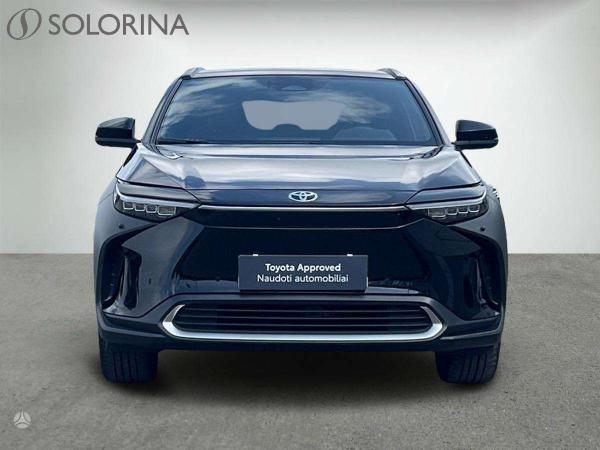 Черный Тойота БЗ4Х 2023 в Клайпеда, объемом двигателя 0.00 л и пробегом 92 тыс. км за 26900 €, фото 5 на AUTOMOTO.COM.LV