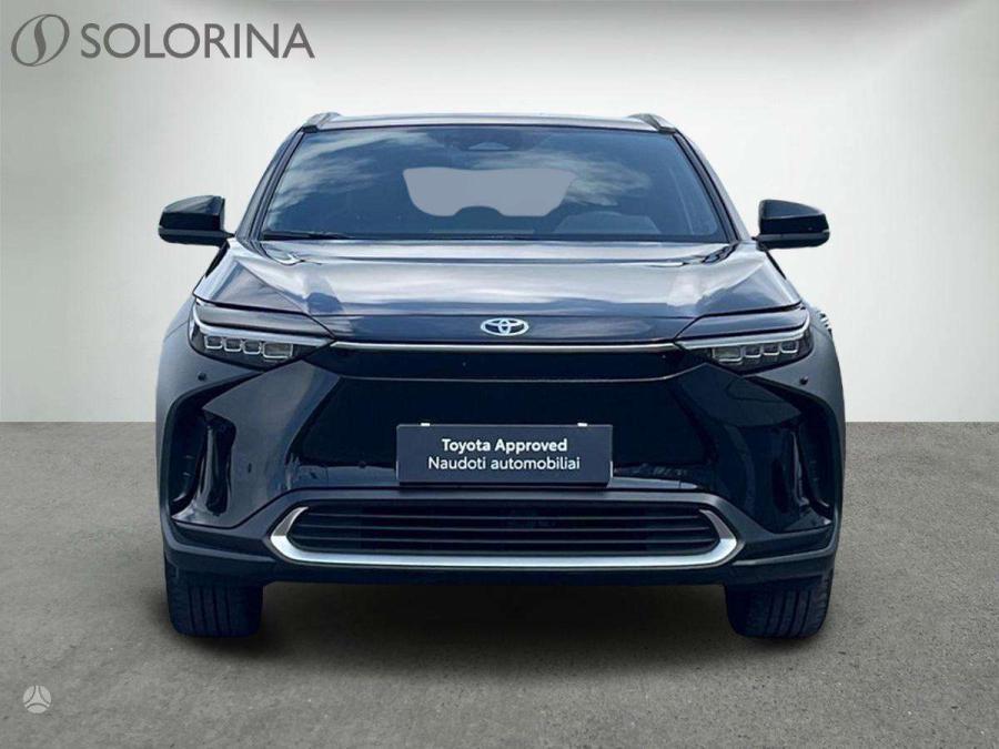 Черный Тойота БЗ4Х 2023 в Клайпеда, объемом двигателя 0.00 л и пробегом 92 тыс. км за 26900 €, фото 6 на AUTOMOTO.COM.LV