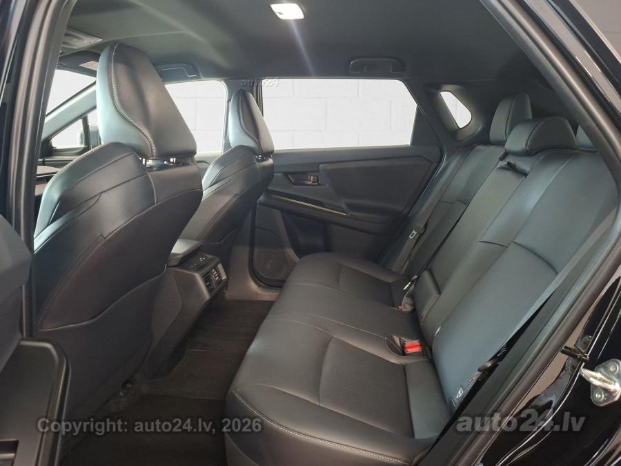Black Toyota bZ4X 2025 in Viljandi, with an engine capacity of 0.00 L and mileage of 12 thousand km for 47990 €, photo 8 on AUTOMOTO.COM.LV