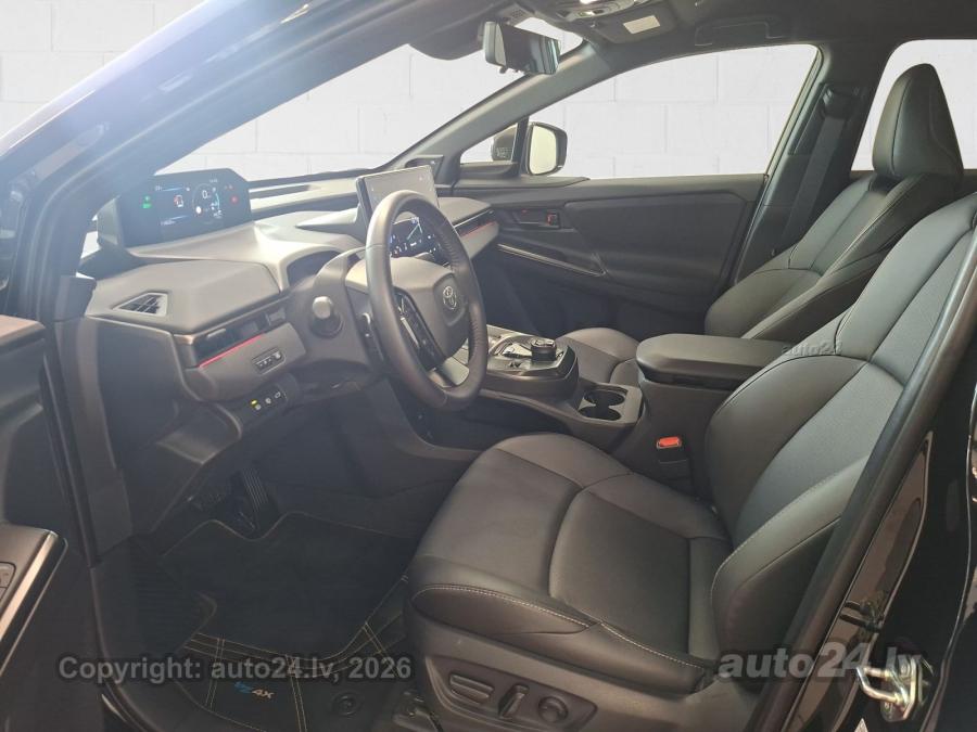 Black Toyota bZ4X 2025 in Viljandi, with an engine capacity of 0.00 L and mileage of 12 thousand km for 47990 €, photo 12 on AUTOMOTO.COM.LV