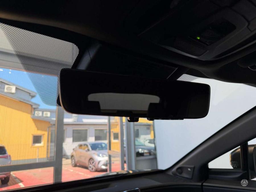 Black Toyota bZ4X 2026 in Siauliai, with an engine capacity of 0.00 L and mileage of 6 thousand km for 42900 €, photo 19 on AUTOMOTO.COM.LV