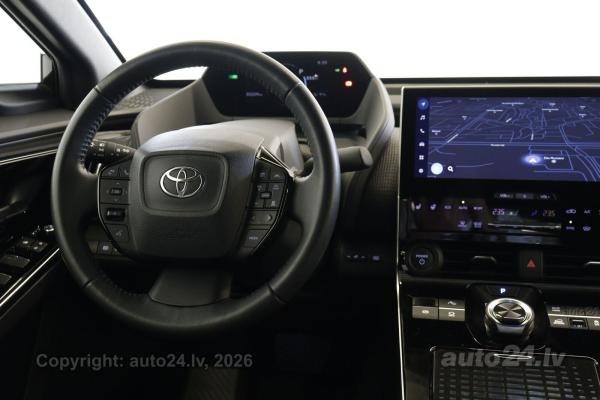 Black Toyota bZ4X 2023 in Tallinn, with an engine capacity of 0.00 L and mileage of 30 thousand km for 30400 €, photo 10 on AUTOMOTO.COM.LV