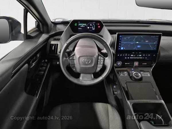 Black Toyota bZ4X 2024 in Tallinn, with an engine capacity of 0.00 L and mileage of 34 thousand km for 31990 €, photo 10 on AUTOMOTO.COM.LV