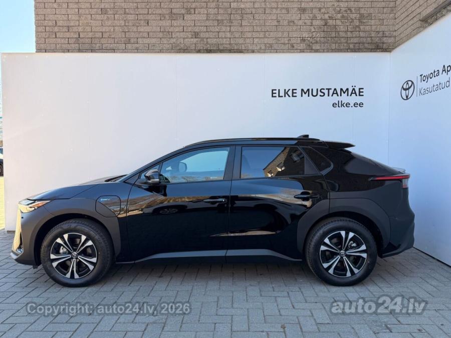 Melns Toyota bZ4X 2025 Tallina, ar dzinēja tilpumu 0.00 L un nobraukumu 3 tūkst. km par 39995 €, foto 3 vietnē AUTOMOTO.COM.LV
