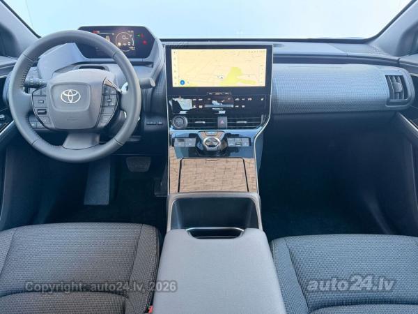 Melns Toyota bZ4X 2025 Tallina, ar dzinēja tilpumu 0.00 L un nobraukumu 3 tūkst. km par 39995 €, foto 8 vietnē AUTOMOTO.COM.LV