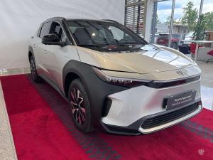 Серый Тойота БЗ4Х 2022 в Шяуляй, объемом двигателя 0.00 л и пробегом 59 тыс. км за 29900 €, фото 3 на AUTOMOTO.COM.LV