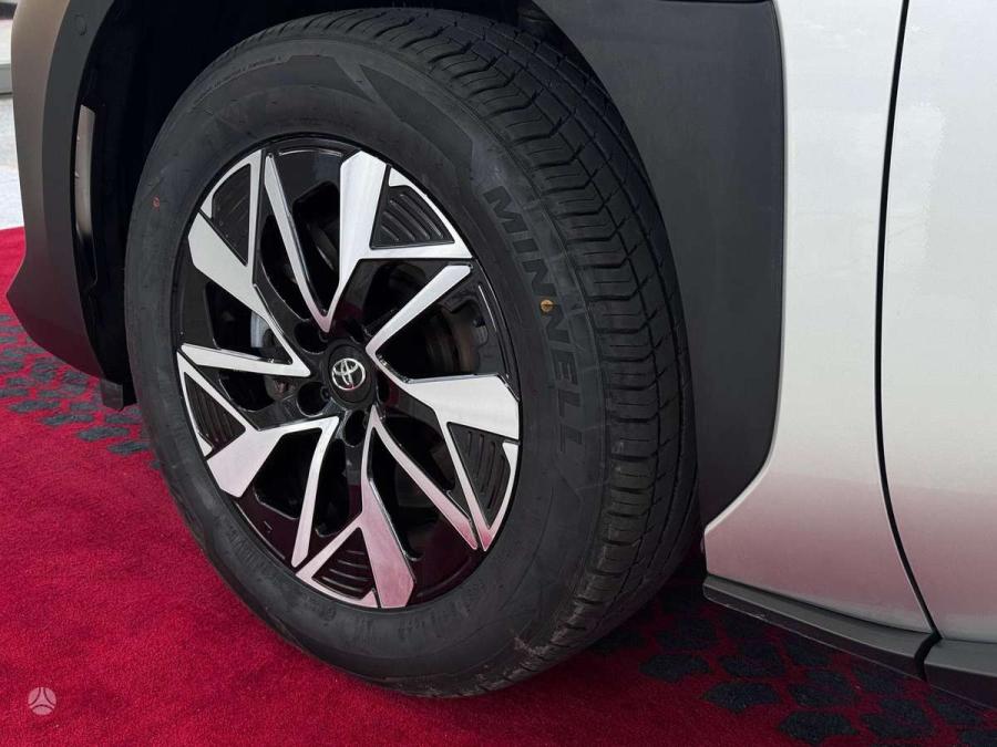 Серый Тойота БЗ4Х 2022 в Шяуляй, объемом двигателя 0.00 л и пробегом 59 тыс. км за 29900 €, фото 37 на AUTOMOTO.COM.LV