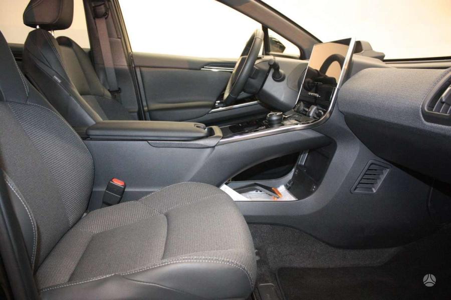 Pelēks Toyota bZ4X 2023 Kauņa, ar dzinēja tilpumu 0.00 L un nobraukumu 44 tūkst. km par 30900 €, foto 7 vietnē AUTOMOTO.COM.LV