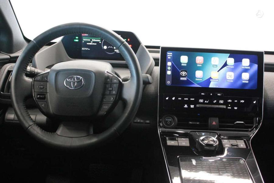 Pelēks Toyota bZ4X 2023 Kauņa, ar dzinēja tilpumu 0.00 L un nobraukumu 44 tūkst. km par 30900 €, foto 10 vietnē AUTOMOTO.COM.LV