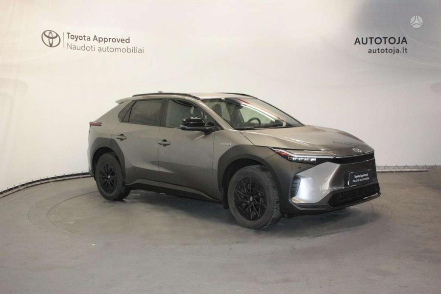 Pelēks Toyota bZ4X 2023 Kauņa, ar dzinēja tilpumu 0.00 L un nobraukumu 44 tūkst. km par 30900 €, foto 19 vietnē AUTOMOTO.COM.LV