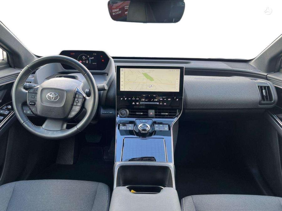 Grey Toyota bZ4X 2023 in Klaipeda, with an engine capacity of 0.00 L and mileage of 73 thousand km for 28500 €, photo 9 on AUTOMOTO.COM.LV