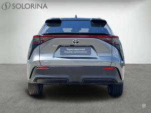 Pelēks Toyota bZ4X 2025 Klaipėda, ar dzinēja tilpumu 0.00 L un nobraukumu 2 tūkst. km par 42990 €, foto 5 vietnē AUTOMOTO.COM.LV