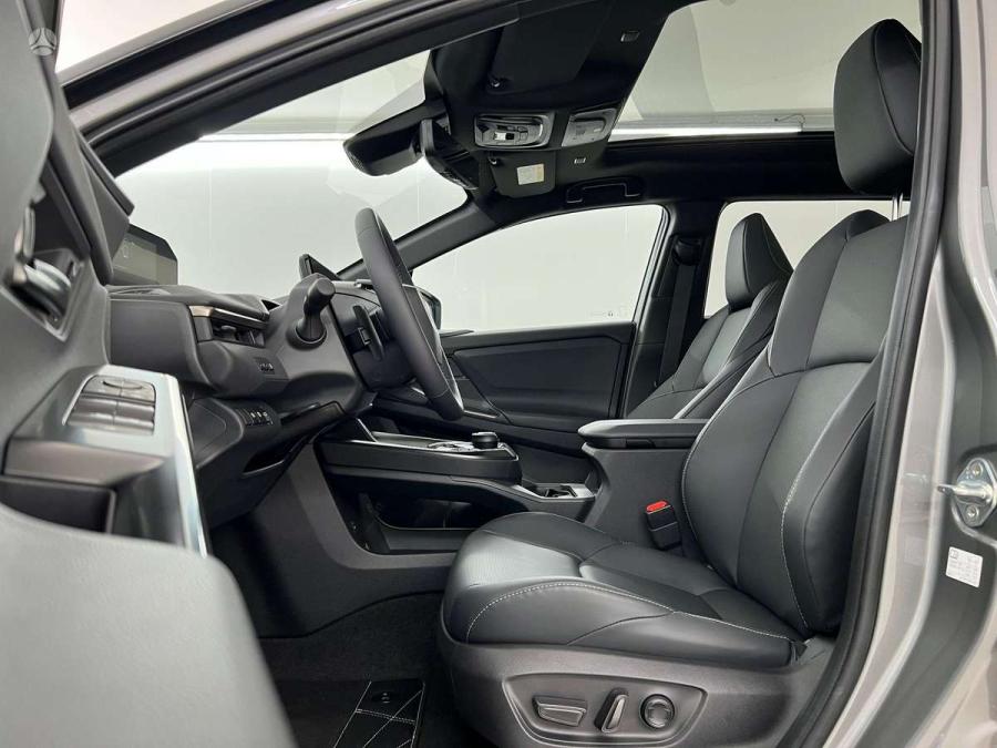 Grey Toyota bZ4X 2025 in Vilnius, with an engine capacity of 0.00 L and mileage of 2 thousand km for 42990 €, photo 12 on AUTOMOTO.COM.LV