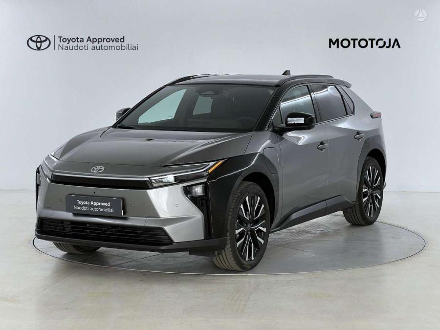 Grey Toyota bZ4X 2025 in Vilnius, with an engine capacity of 0.00 L and mileage of 1 thousand km for 42900 €, photo 1 on AUTOMOTO.COM.LV