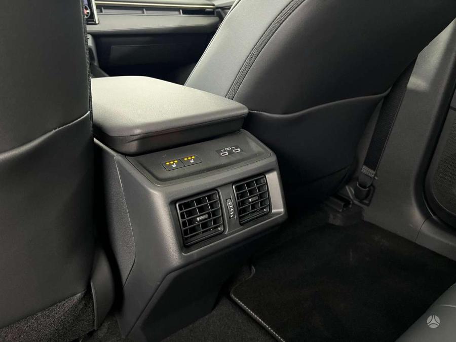 Grey Toyota bZ4X 2025 in Vilnius, with an engine capacity of 0.00 L and mileage of 1 thousand km for 42900 €, photo 27 on AUTOMOTO.COM.LV