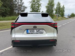 Серый Тойота БЗ4Х 2023 в Таллин, объемом двигателя 0.00 л и пробегом 79 тыс. км за 37500 €, фото 5 на AUTOMOTO.COM.LV