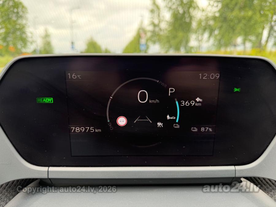 Серый Тойота БЗ4Х 2023 в Таллин, объемом двигателя 0.00 л и пробегом 79 тыс. км за 37500 €, фото 21 на AUTOMOTO.COM.LV