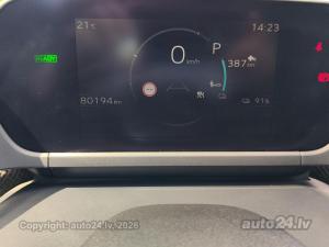 Серый Тойота БЗ4Х 2023 в Таллин, объемом двигателя 0.00 л и пробегом 80 тыс. км за 36995 €, фото 14 на AUTOMOTO.COM.LV