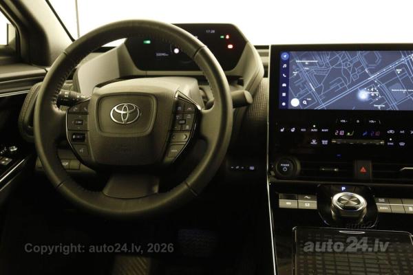 Pelēks Toyota bZ4X 2024 Tallina, ar dzinēja tilpumu 0.00 L un nobraukumu 1 tūkst. km par 31900 €, foto 9 vietnē AUTOMOTO.COM.LV