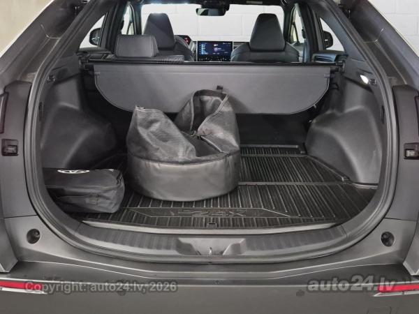 Grey Toyota bZ4X 2025 in Tallinn, with an engine capacity of 0.00 L and mileage of 11 thousand km for 38590 €, photo 10 on AUTOMOTO.COM.LV