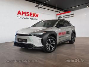 Pelēks Toyota bZ4X 2025 Tallina, ar dzinēja tilpumu 0.00 L un nobraukumu 12 tūkst. km par 39990 €, foto  vietnē AUTOMOTO.COM.LV